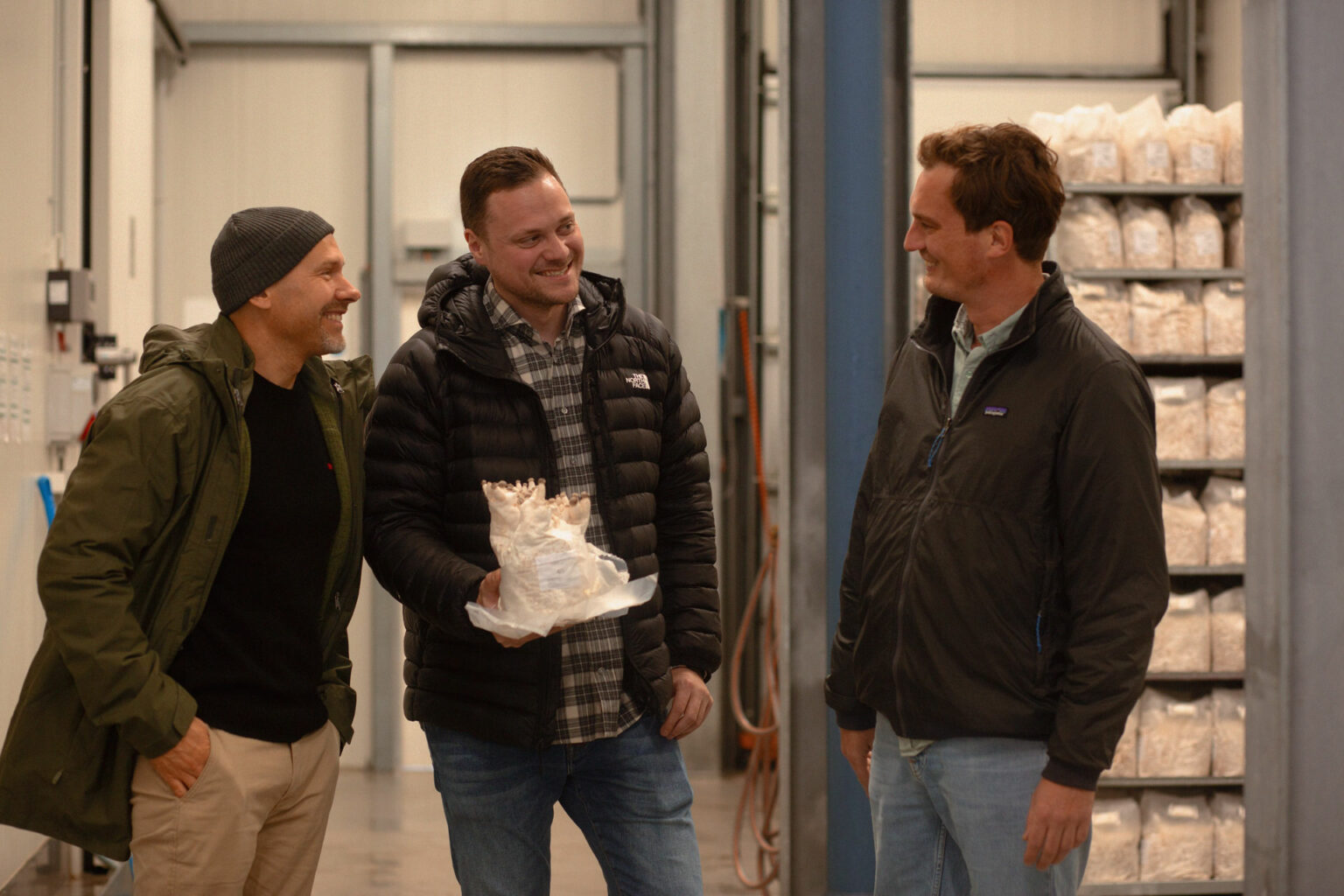 Über uns: Bio Pilzzucht Expert:innen - Mjko